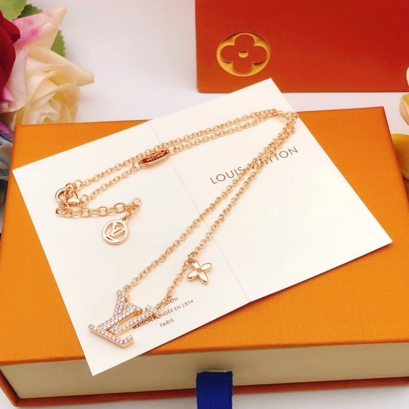 Official Louis Vuitton Necklaces