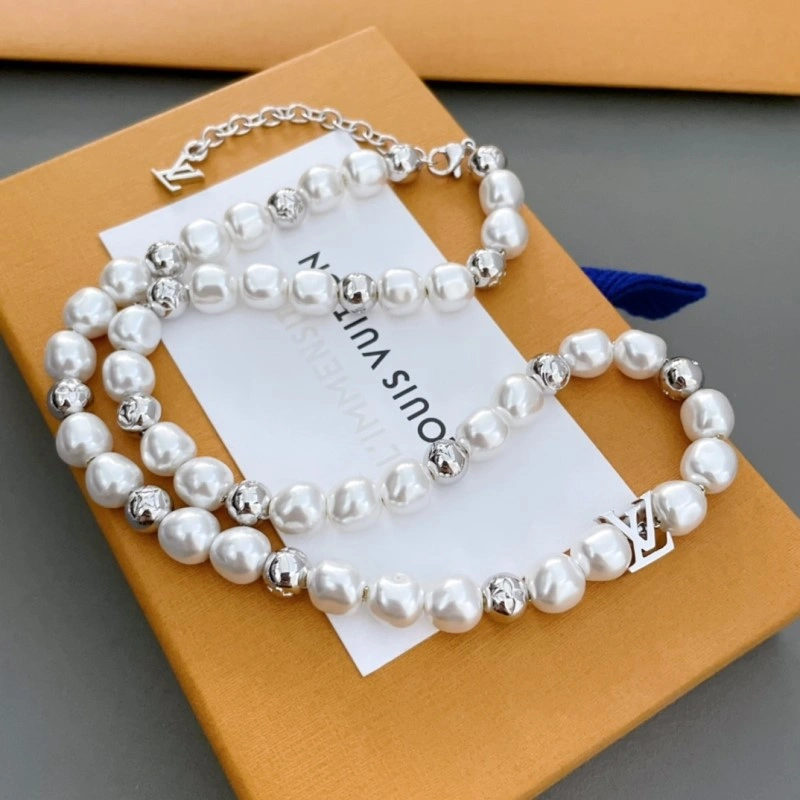 Factory-made Louis Vuitton Necklaces