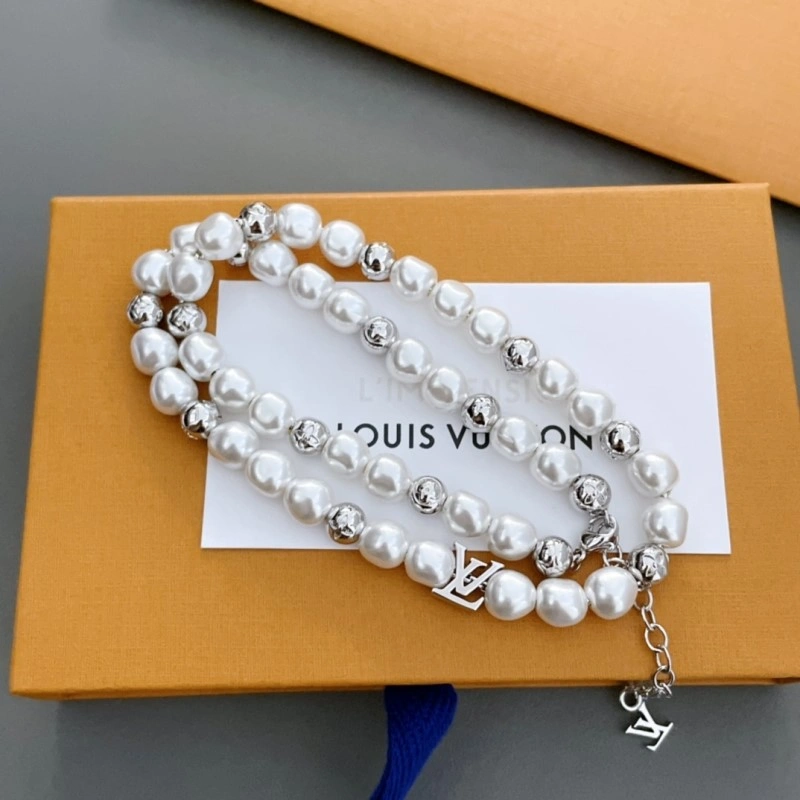 Factory-made Louis Vuitton Necklaces