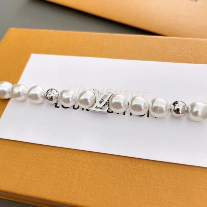 Factory-made Louis Vuitton Necklaces