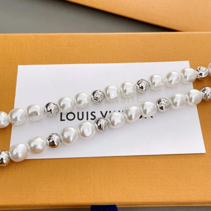 Factory-made Louis Vuitton Necklaces