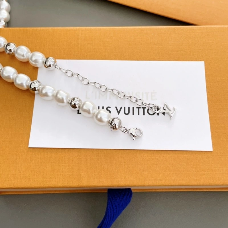 Factory-made Louis Vuitton Necklaces