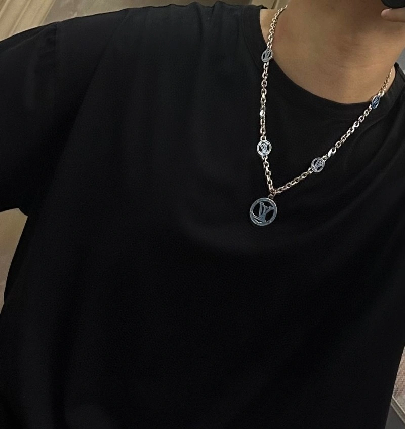 Original Louis Vuitton Necklaces