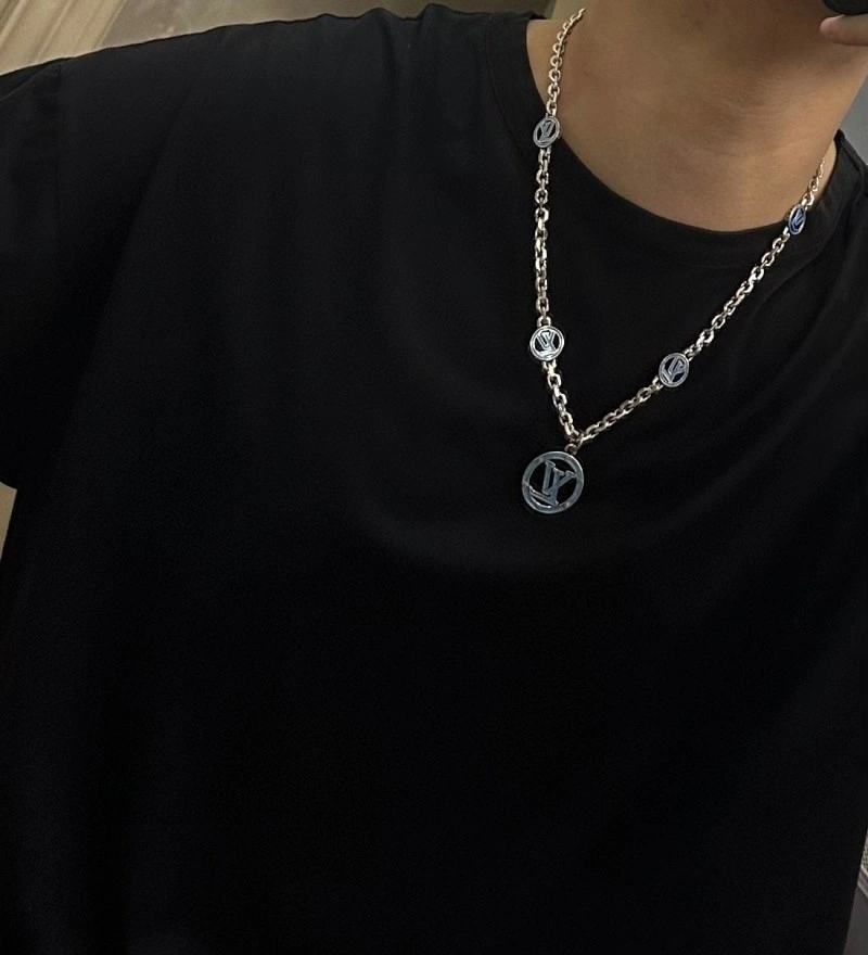 Original Louis Vuitton Necklaces