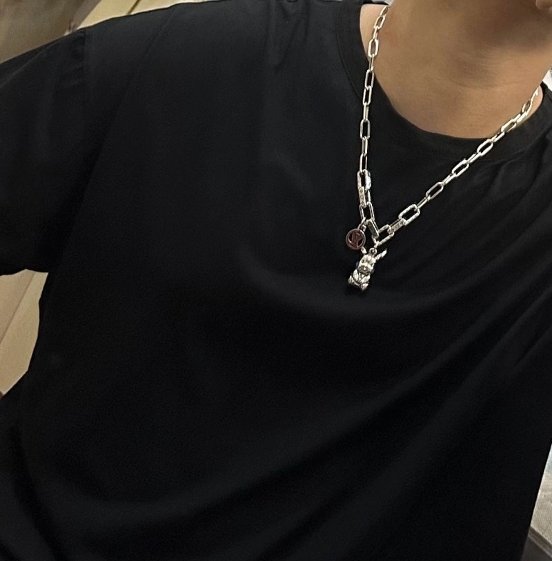 Economical Louis Vuitton Necklaces
