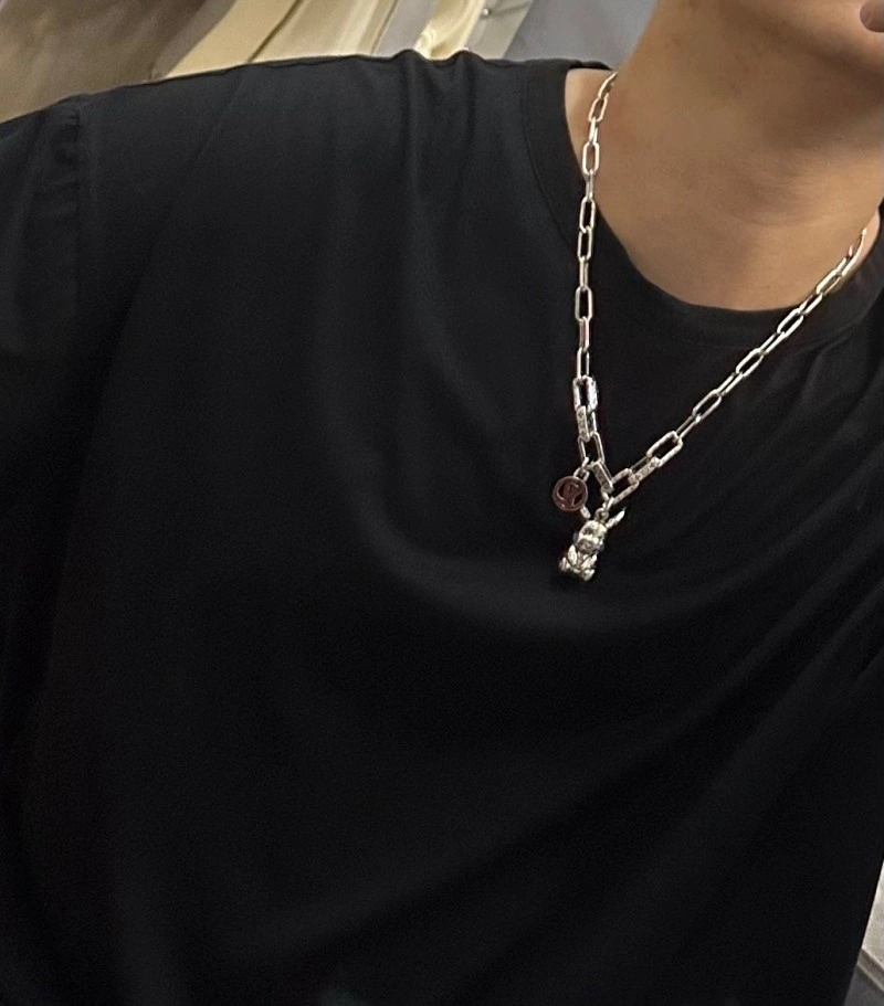 Economical Louis Vuitton Necklaces