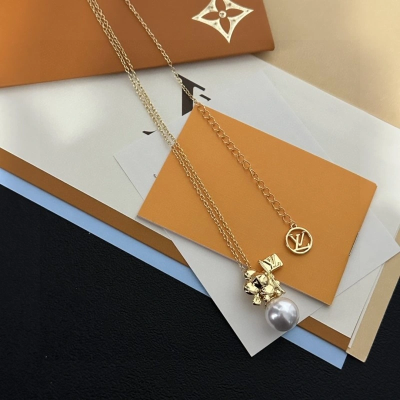 Discounted Louis Vuitton Necklaces