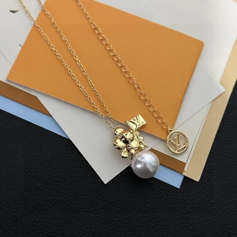 Discounted Louis Vuitton Necklaces