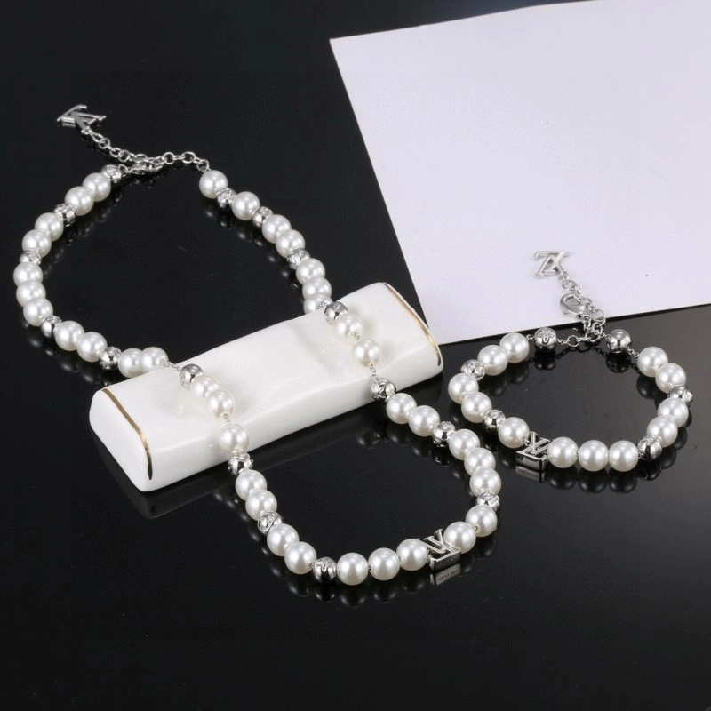 Louis Vuitton Necklaces