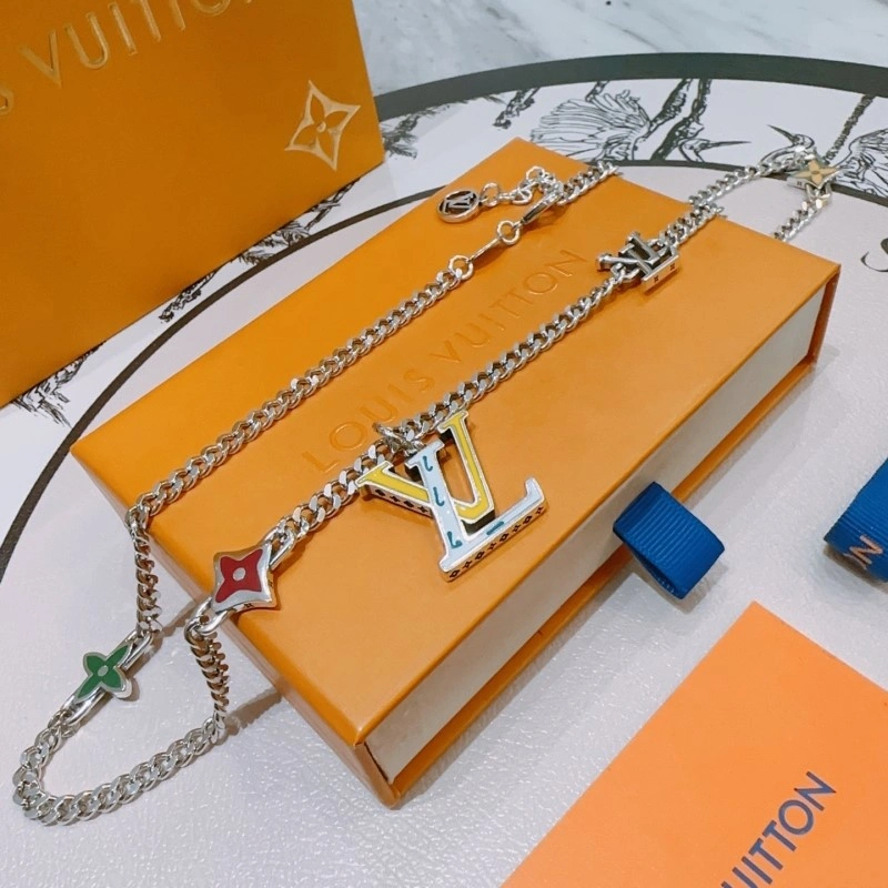 High accuracy Louis Vuitton Necklaces