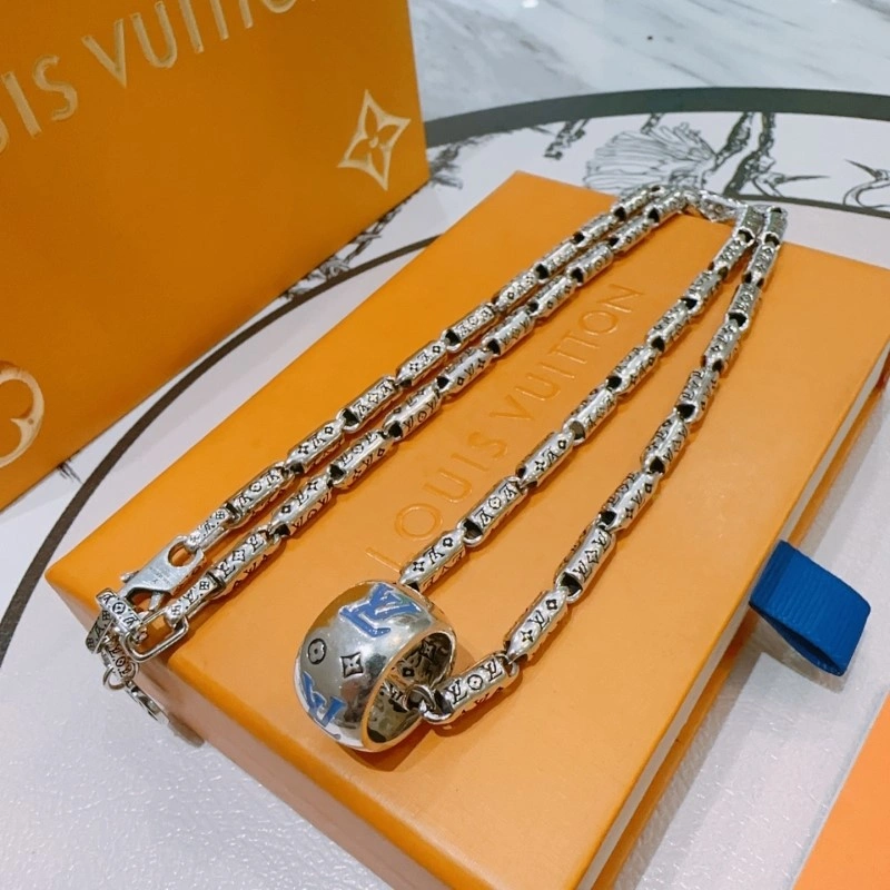 Precise copy Louis Vuitton Necklaces