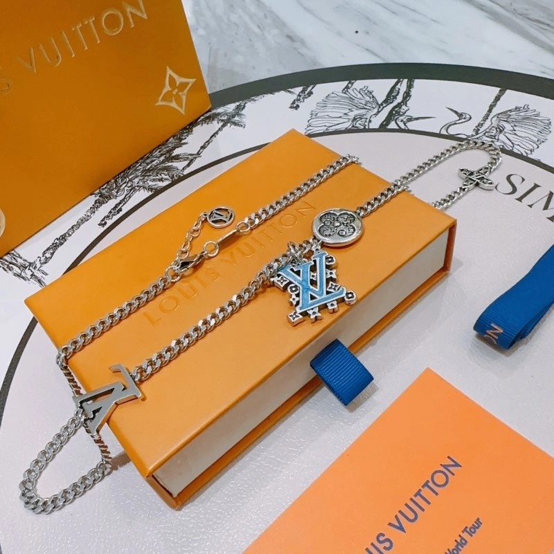Official Louis Vuitton Necklaces