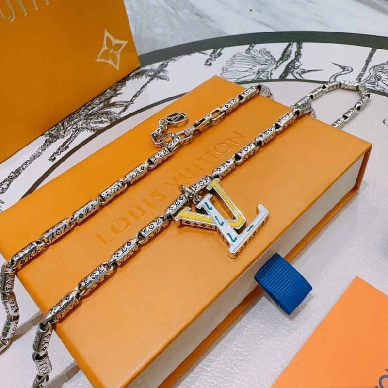 Precise copy Louis Vuitton Necklaces