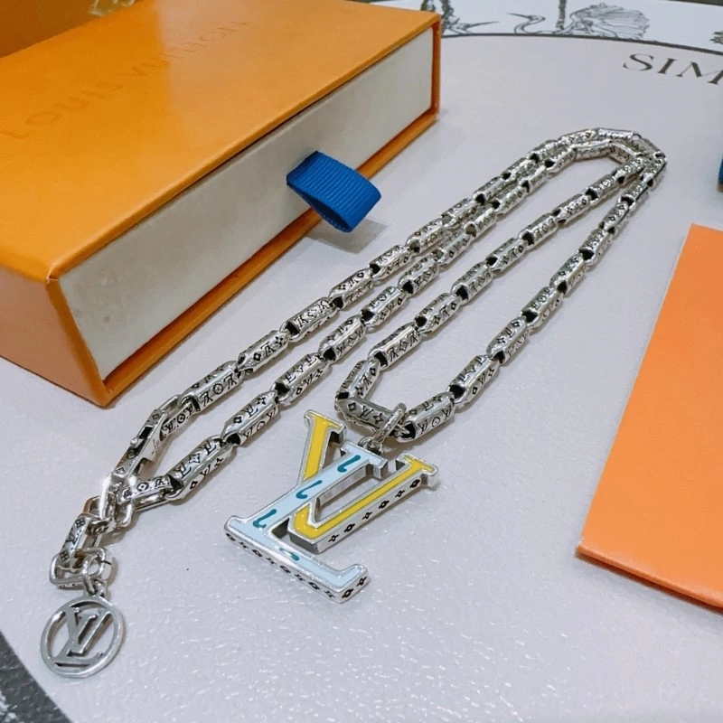 Precise copy Louis Vuitton Necklaces