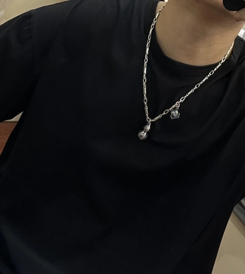 Factory-made Louis Vuitton Necklaces