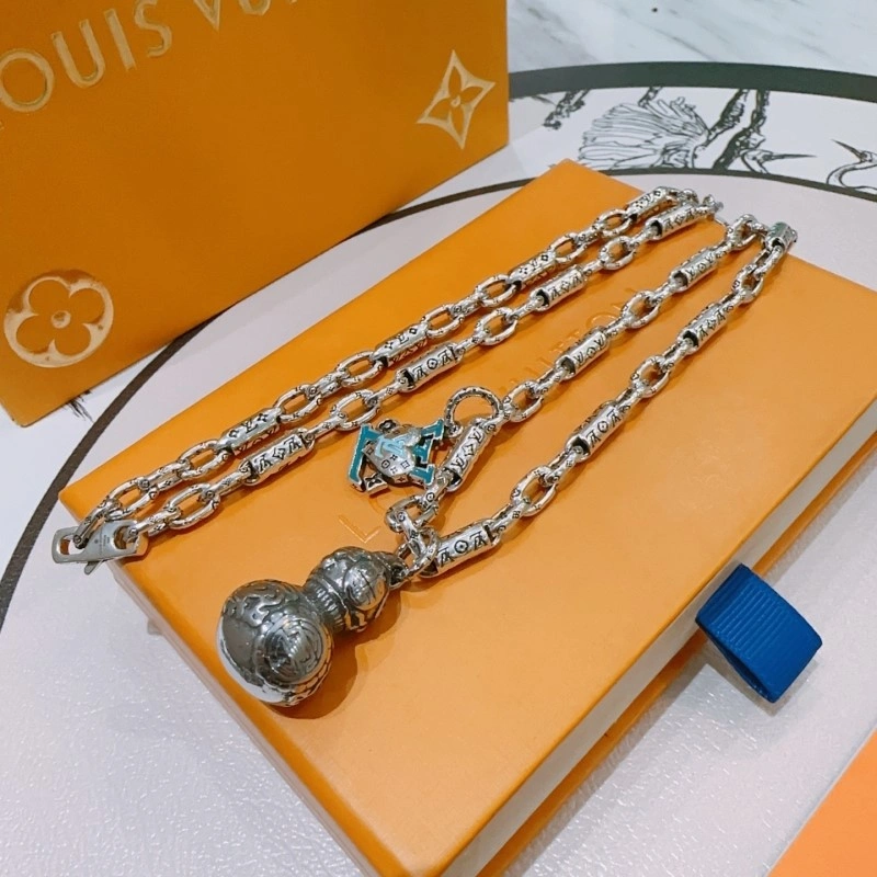 Factory-made Louis Vuitton Necklaces