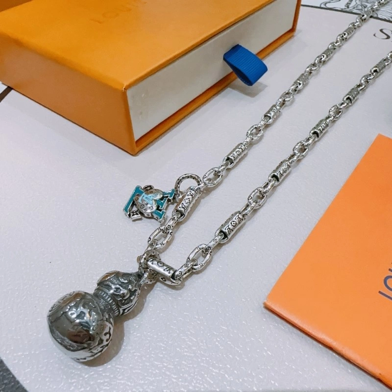 Factory-made Louis Vuitton Necklaces