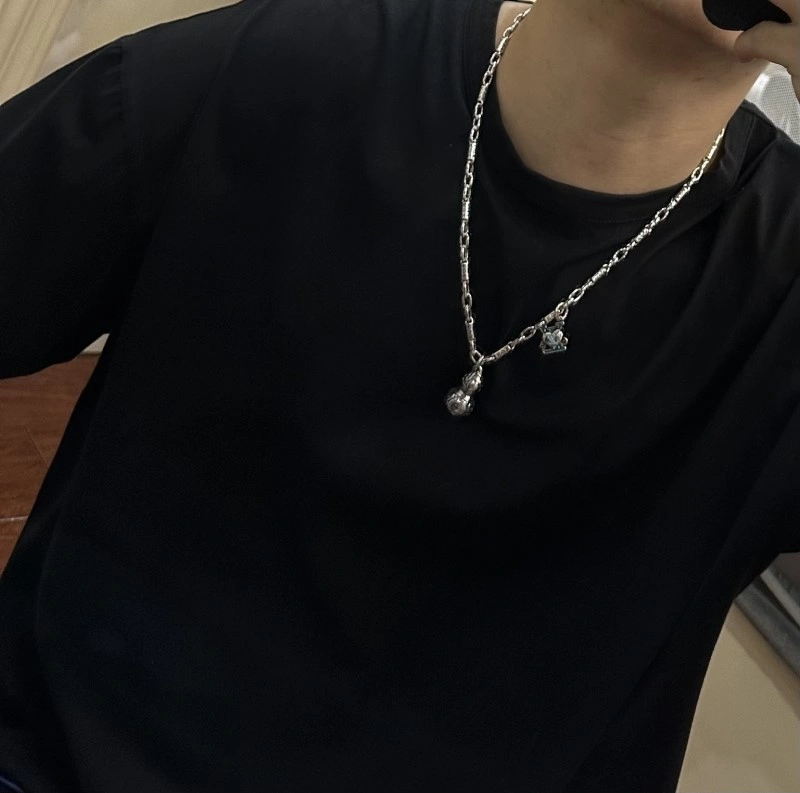 Factory-made Louis Vuitton Necklaces