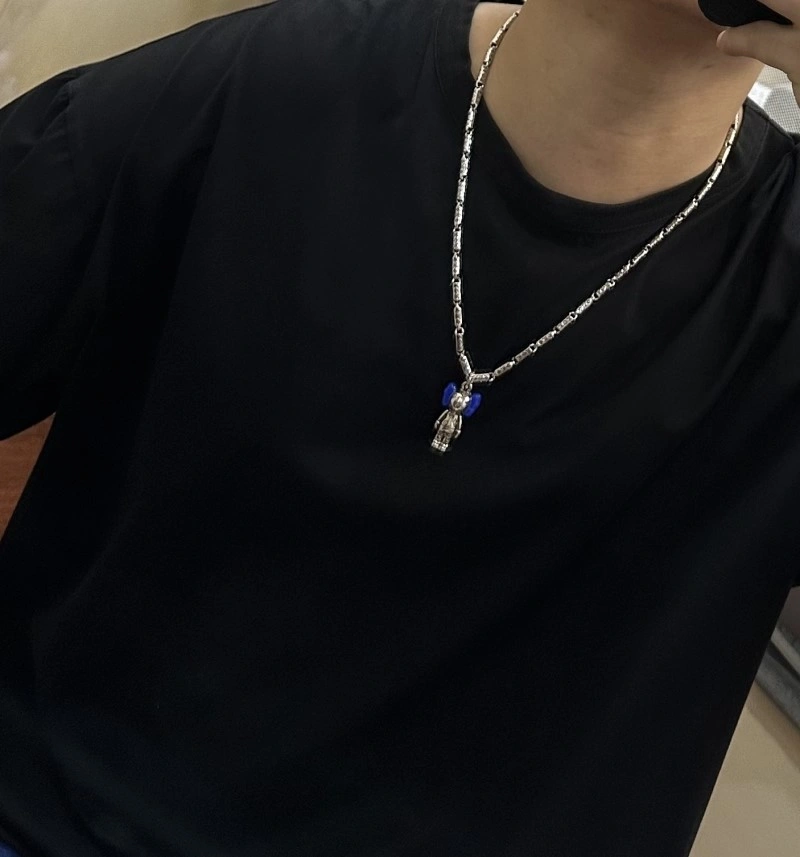 Precise copy Louis Vuitton Necklaces
