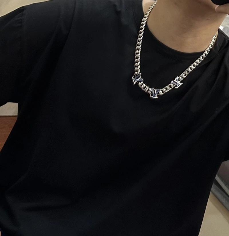 Official Louis Vuitton Necklaces