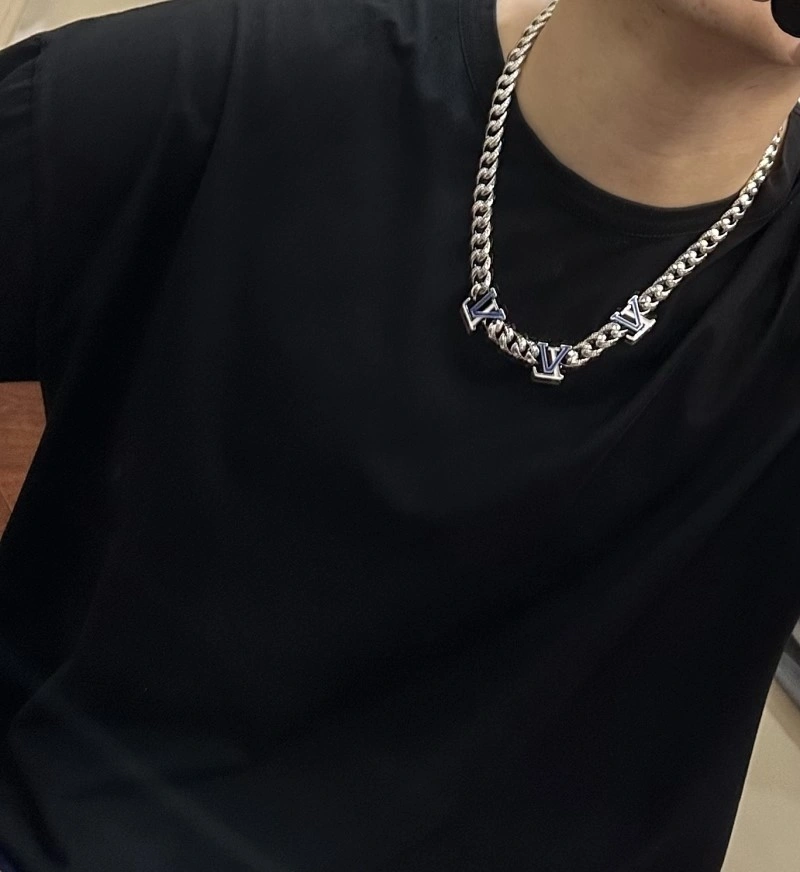 Official Louis Vuitton Necklaces
