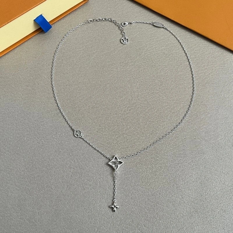 Discounted Louis Vuitton Necklaces