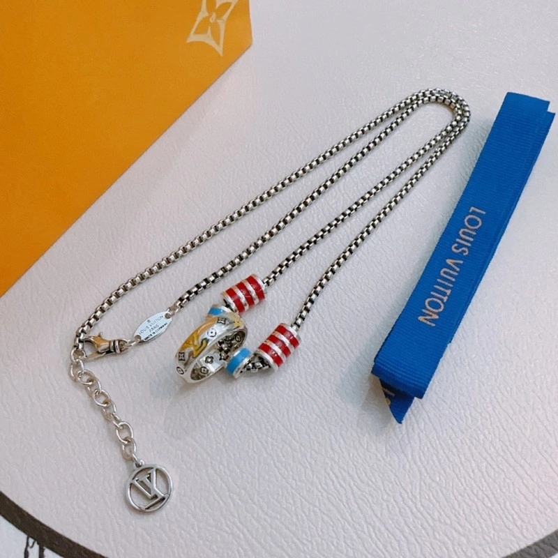 Mirror quality Louis Vuitton Necklaces