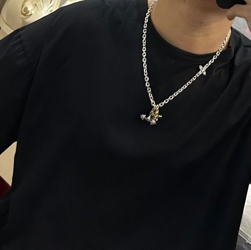 Bargain Louis Vuitton Necklaces