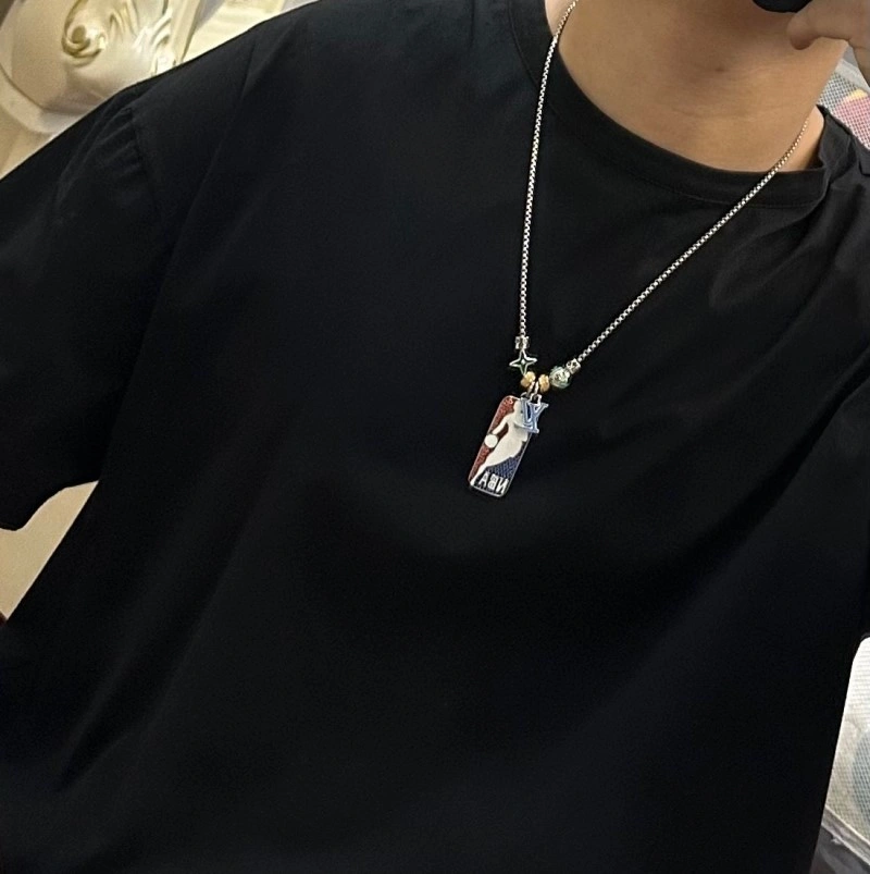 Economical Louis Vuitton Necklaces