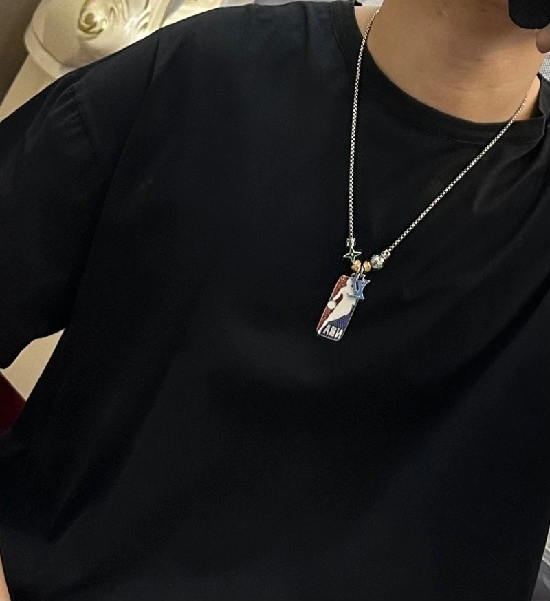 Economical Louis Vuitton Necklaces