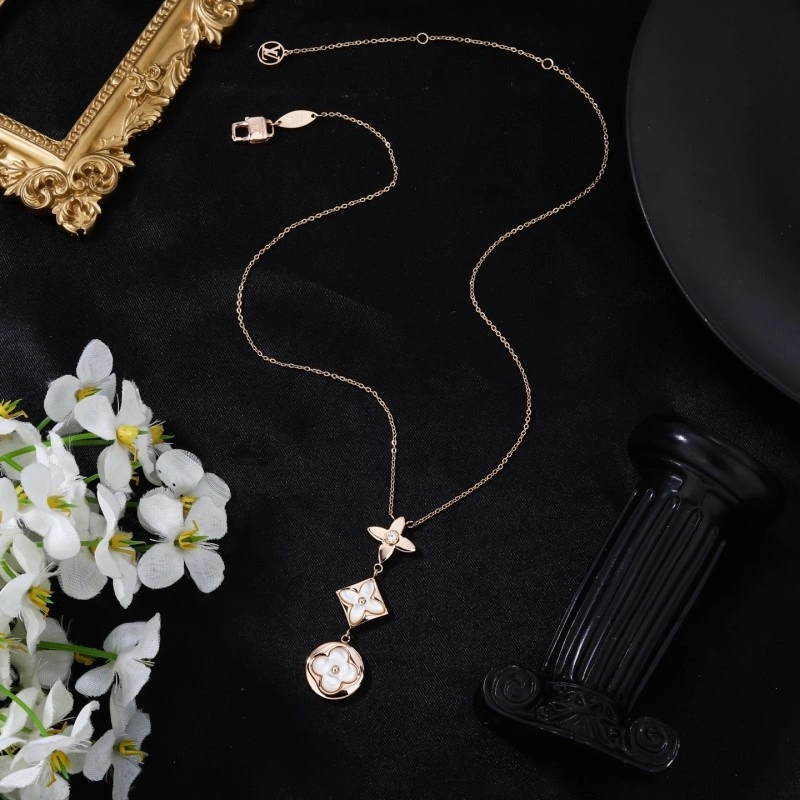 Economical Louis Vuitton Necklaces
