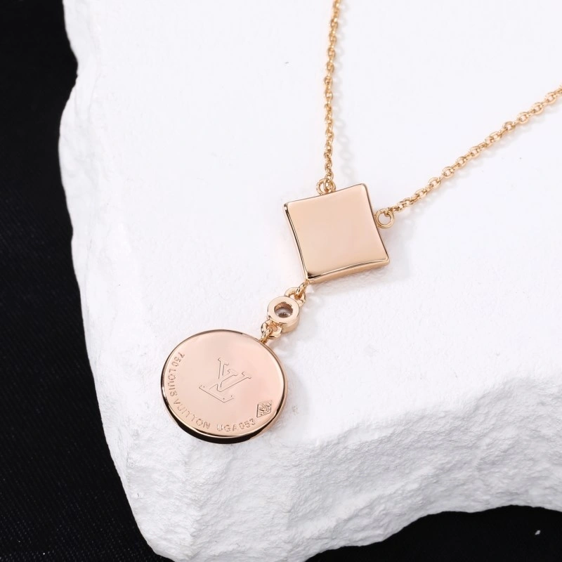 Indistinguishable Louis Vuitton Necklaces