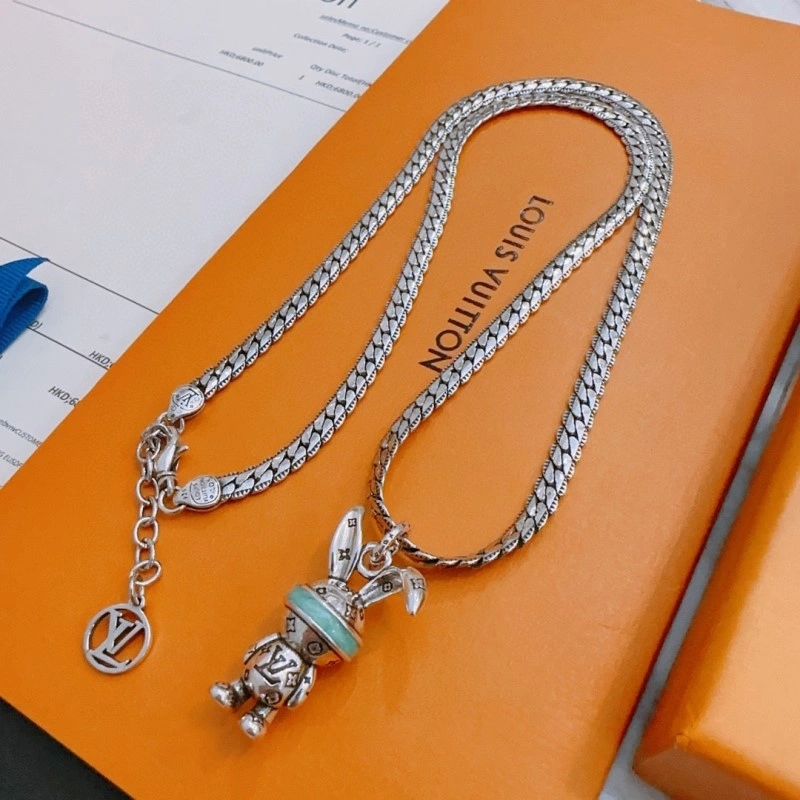 Low-cost Louis Vuitton Necklaces