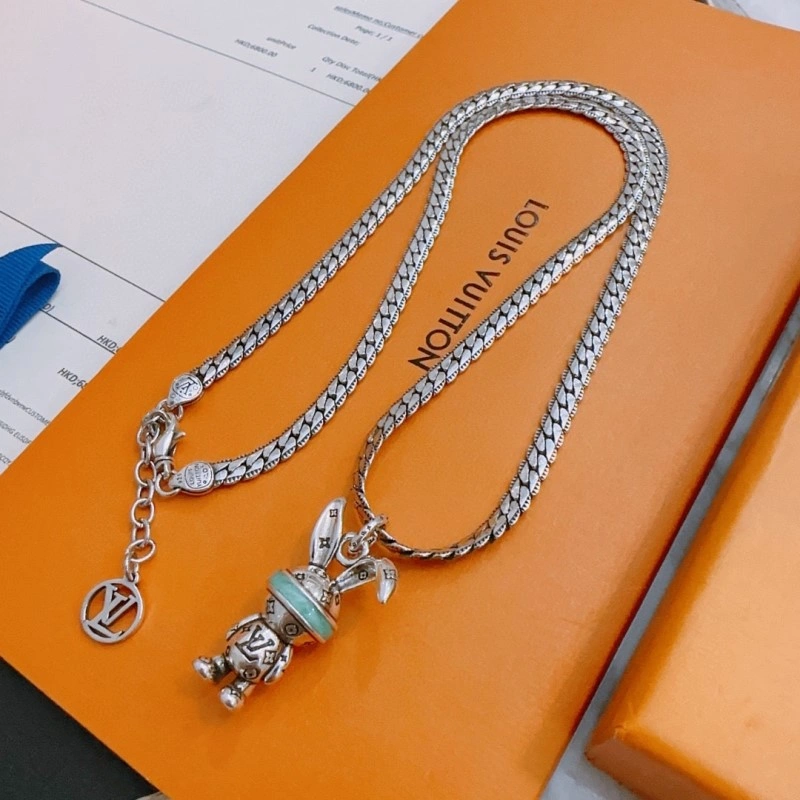 Low-cost Louis Vuitton Necklaces