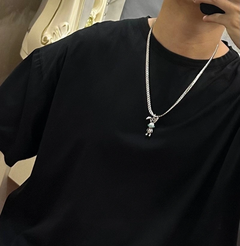 Low-cost Louis Vuitton Necklaces