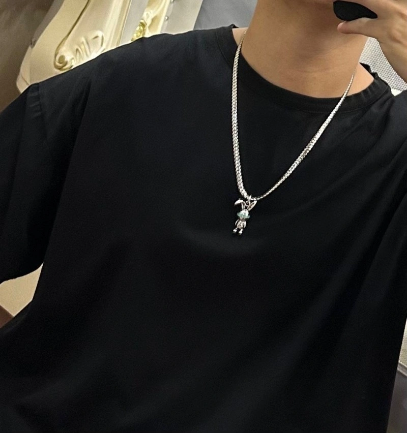 Low-cost Louis Vuitton Necklaces