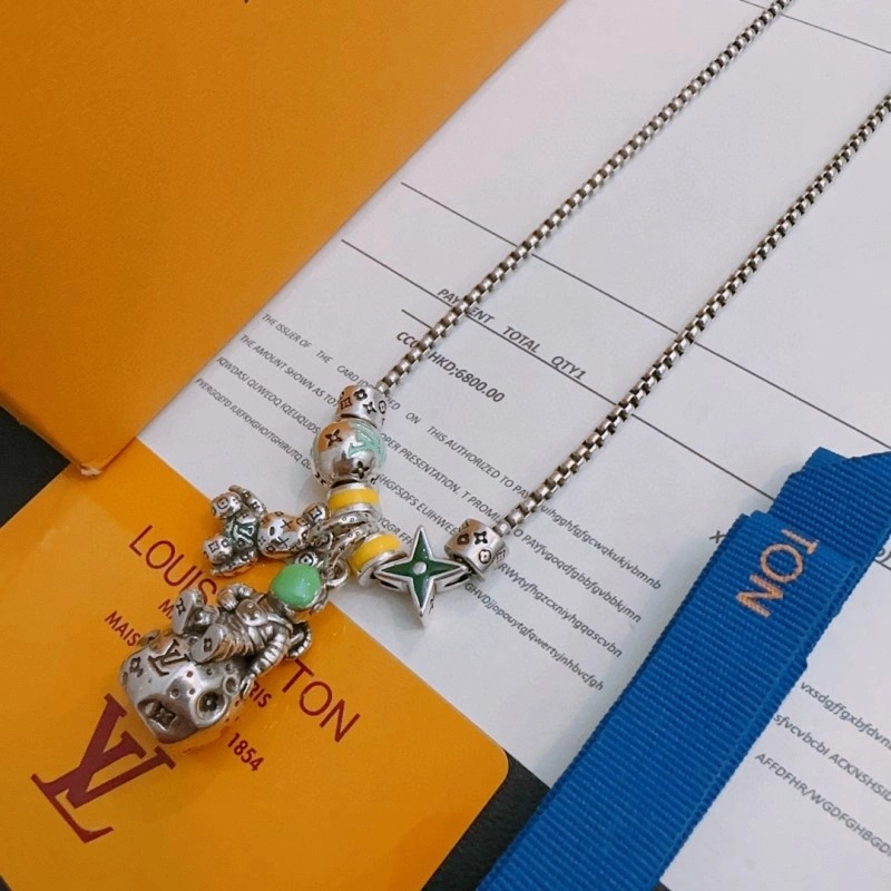 Top match Louis Vuitton Necklaces