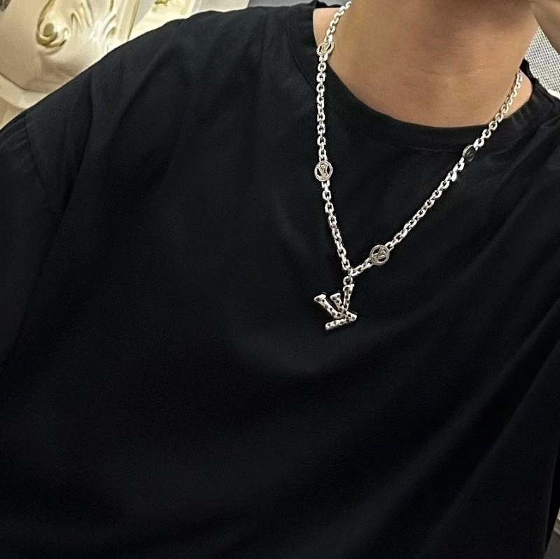 High fidelity Louis Vuitton Necklaces