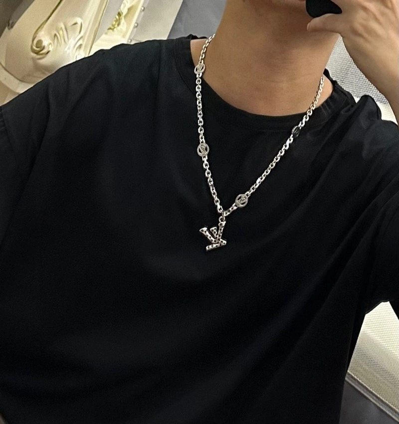 High fidelity Louis Vuitton Necklaces