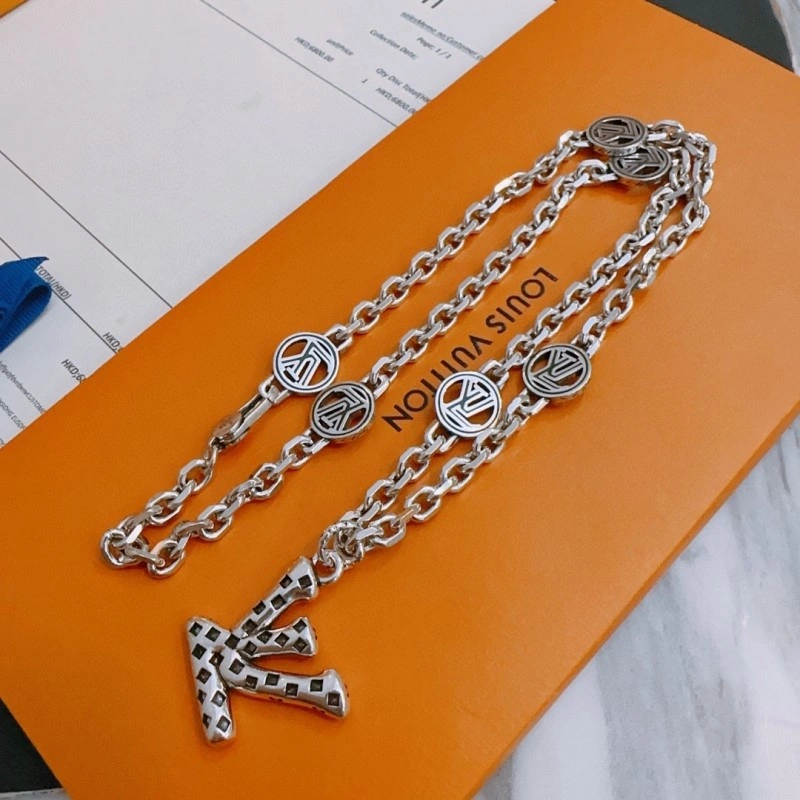 High fidelity Louis Vuitton Necklaces