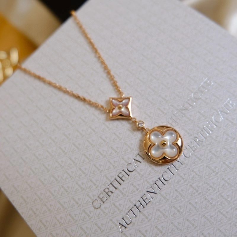 High fidelity Louis Vuitton Necklaces