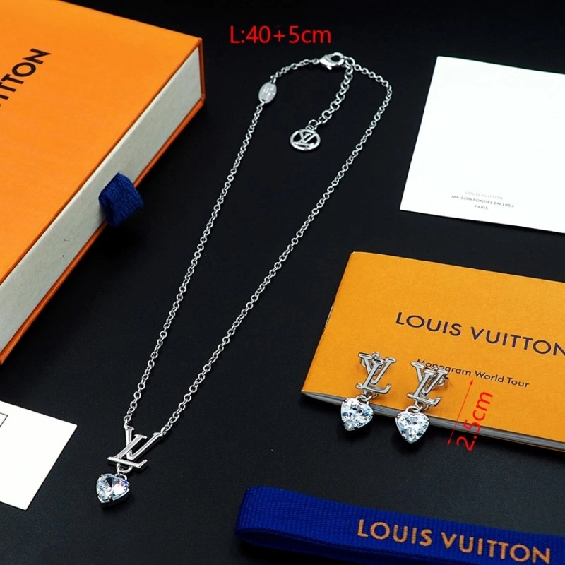 Louis Vuitton Necklaces