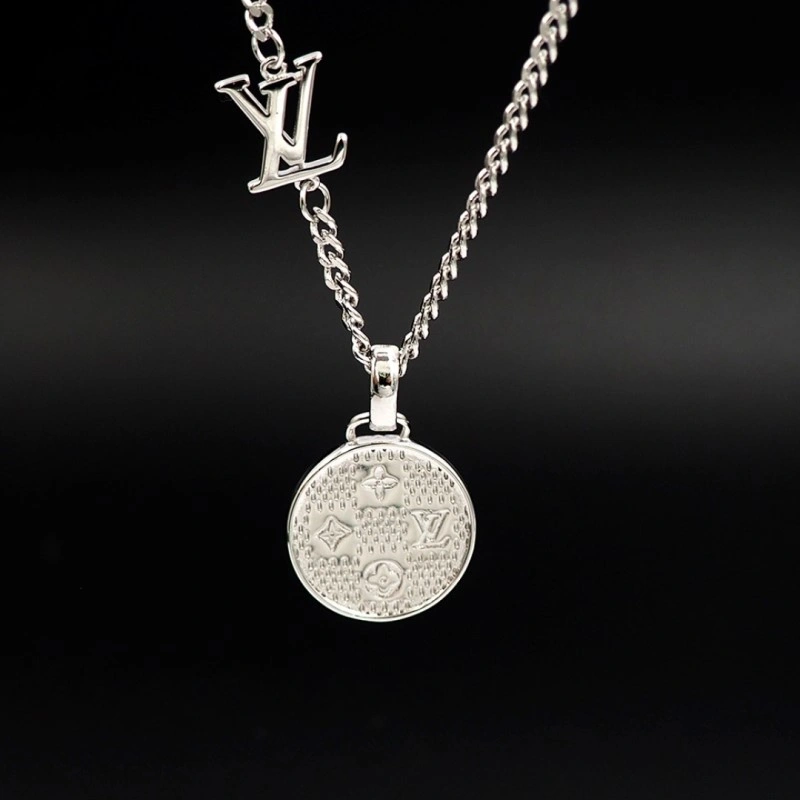 Top mirror Louis Vuitton Necklaces