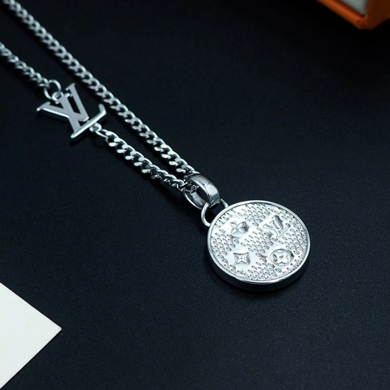 Top mirror Louis Vuitton Necklaces