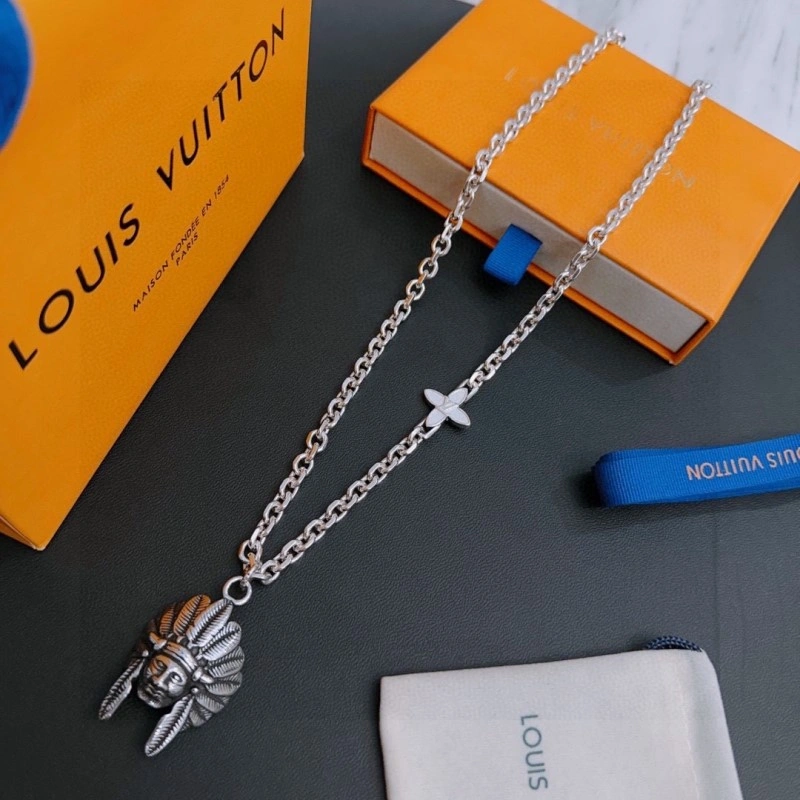 Value-priced Louis Vuitton Necklaces