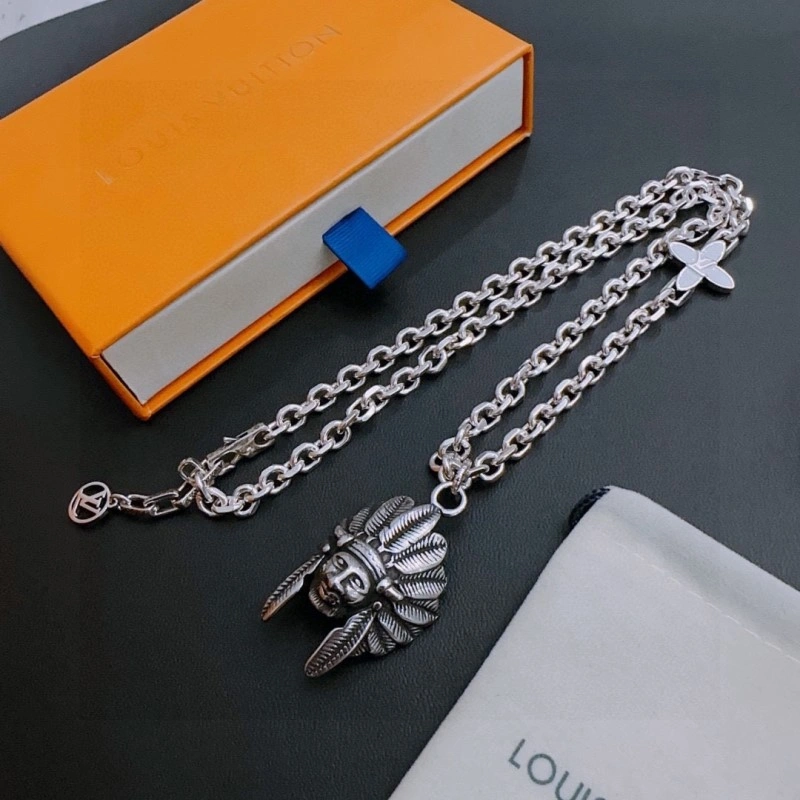 Value-priced Louis Vuitton Necklaces
