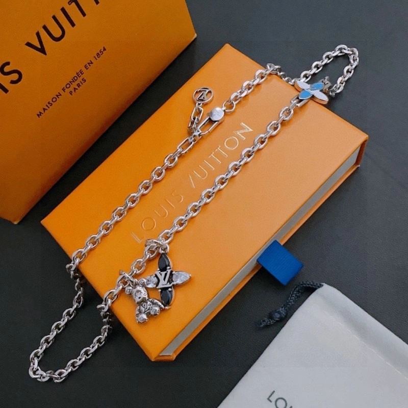 Original Louis Vuitton Necklaces