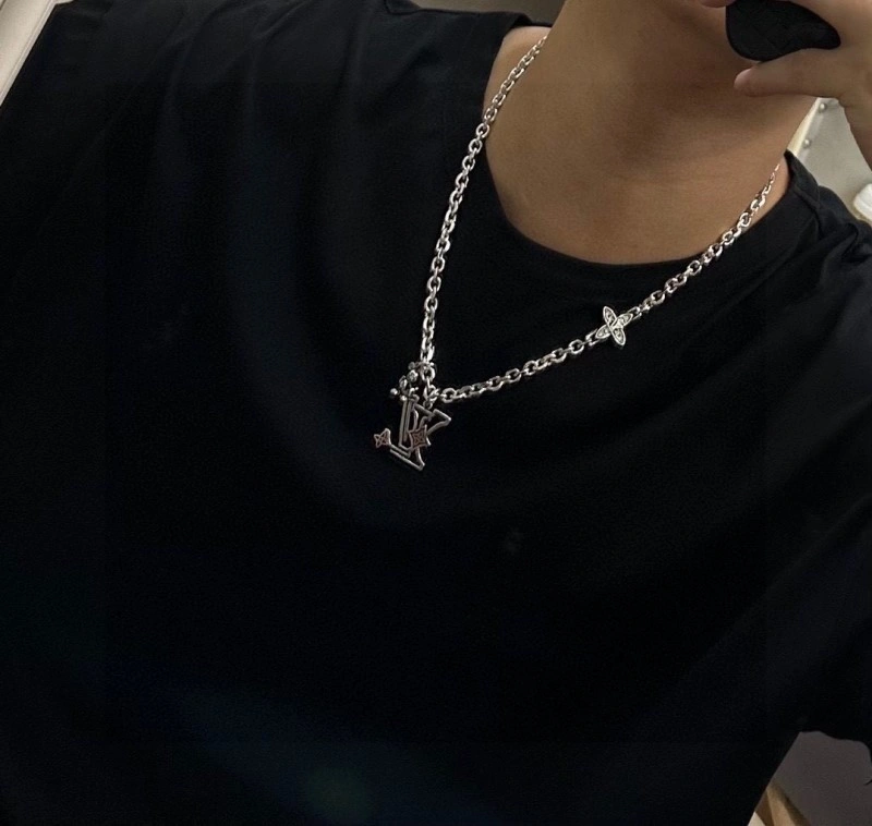 Cut-rate Louis Vuitton Necklaces