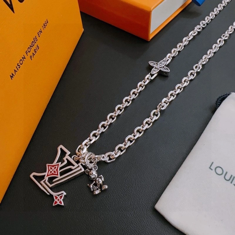Cut-rate Louis Vuitton Necklaces