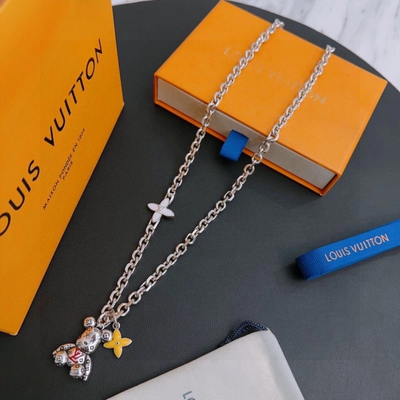 Cut-rate Louis Vuitton Necklaces